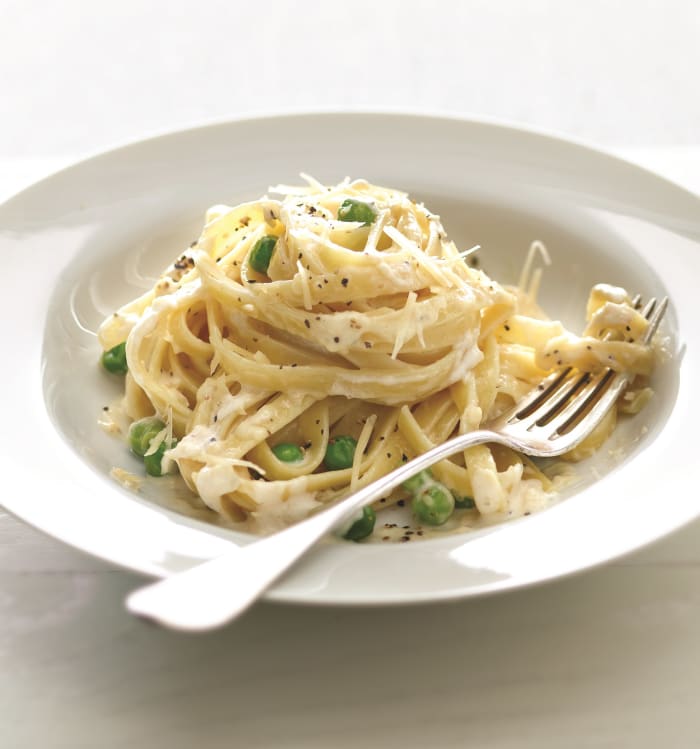 Fettuccine Alfredo With Peas Jamie Geller